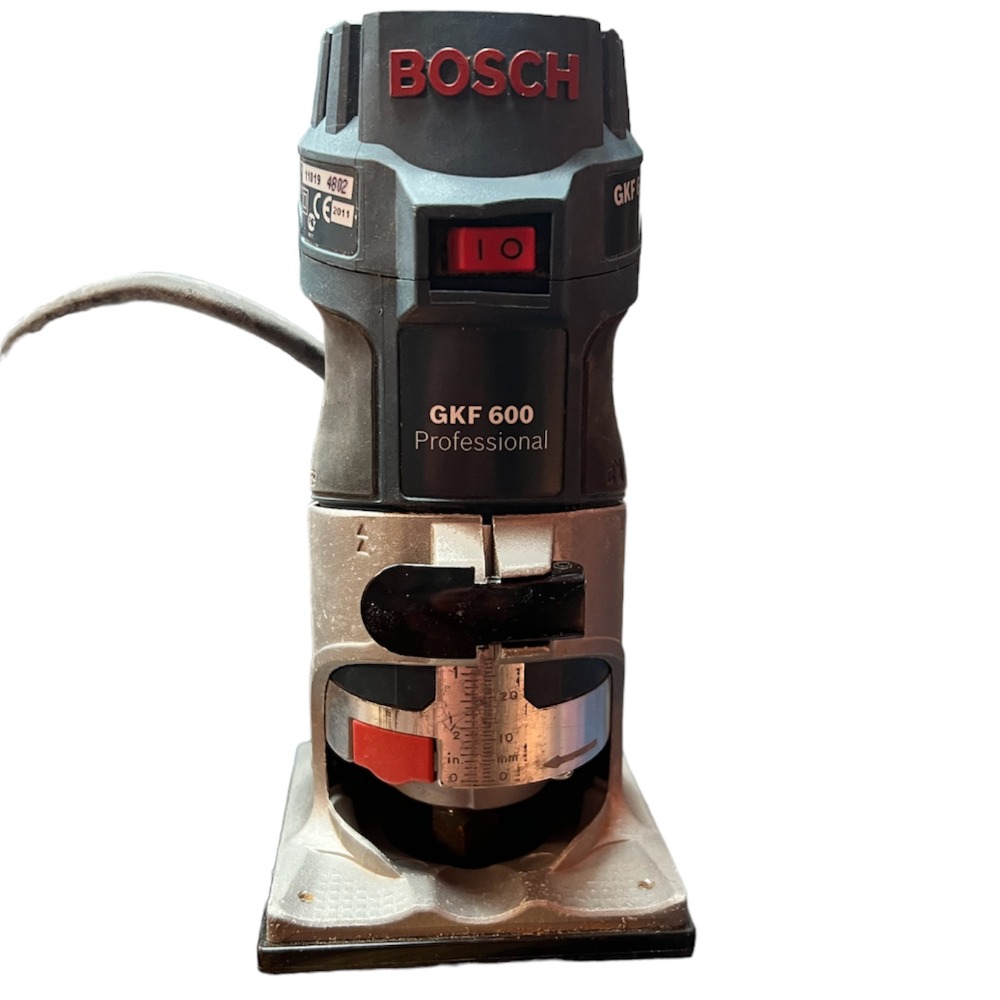Used Bosch 230V Palm Router - Own4Less